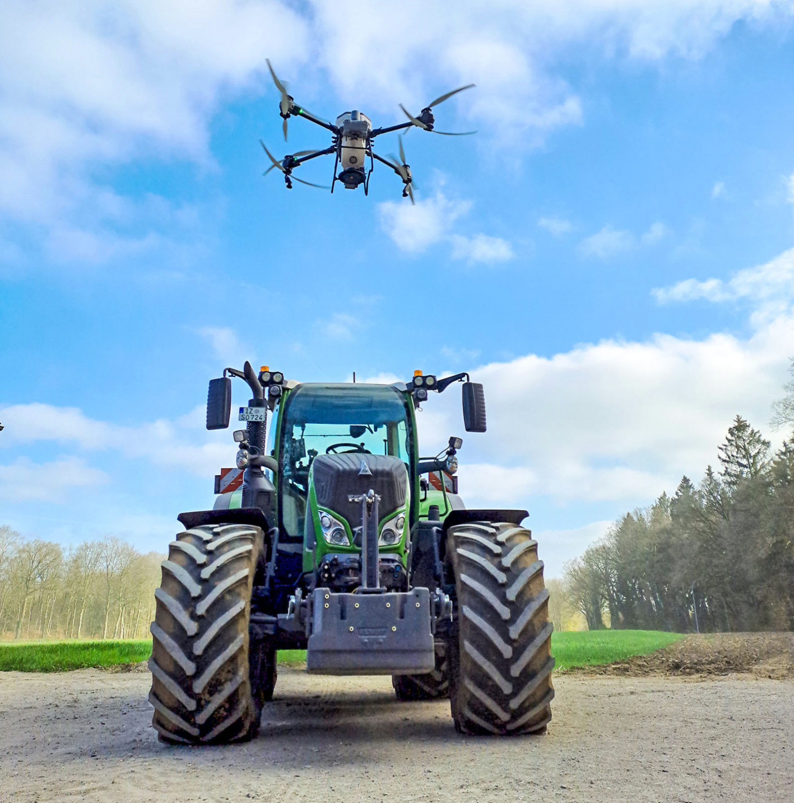 Schlepper oder Drohne? - Bauernblatt Schleswig-Holstein